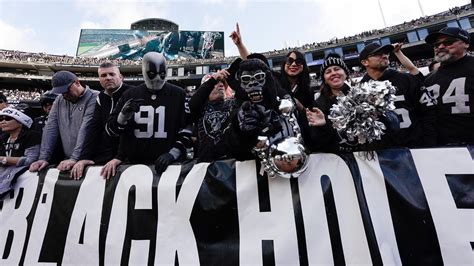 Oakland Raiders Fans Face Final Home Nfl Game Sunday Vs Jacksonville