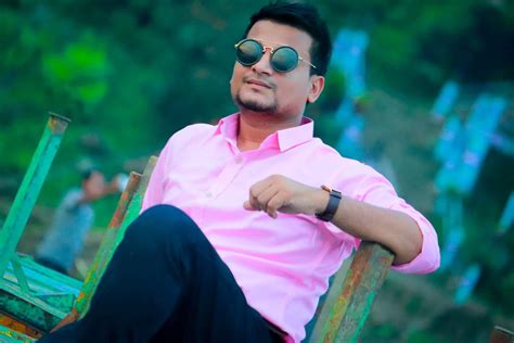 রংতুলি আর্ট এন্ড পেইন্টার