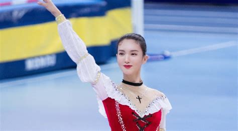 金晨疑回应分手怎么回事 一个表情包引热议这能说明什么 明星 冰棍儿网