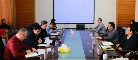内蒙古发展战略研究基地联席工作会议在我校顺利召开 内蒙古科技大学