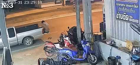 Some Lucky Guy Vs Idiot In Car Ridiotsincars