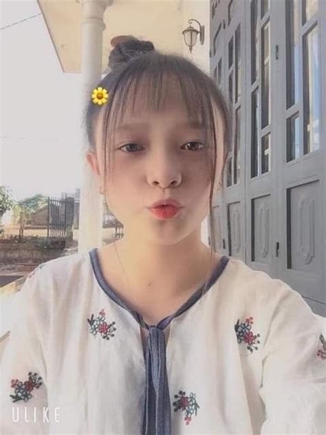 Ghim của Băng Tâm trên Gái xinh Con gái Hình ảnh Gái xinh