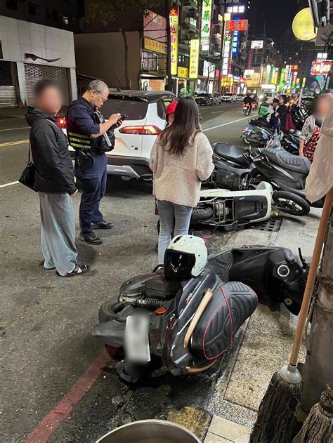 高雄毒駕男吸「喪屍煙彈」太嗨！衝撞路邊4輛機車釀2傷