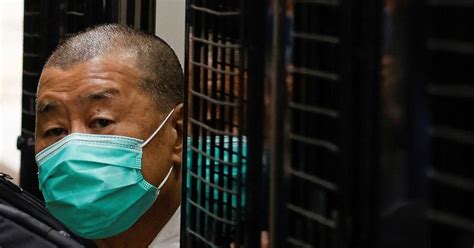 강제 폐간 홍콩 빈과일보 사주 투옥 4년만에 첫 법정 증언