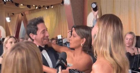 오스카상에서 벌어진 보복 키스…22년 만에 이유는 영상