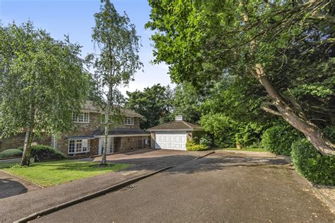 Hedgerow Lane Arkley Statons