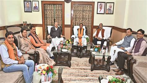 Cg Politics विभागों का बंटवारा होने के बाद Cm साय ने मंत्रियों से कहा