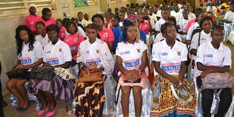 Cameroun Éducation Long Plan International Offre Des Bourses D