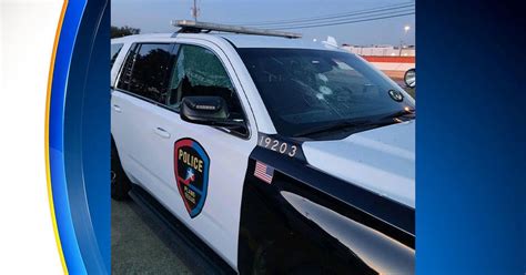 Plano Police Looking For Suspects Who Damaged 5 Patrol Vehicles Cbs Dfw