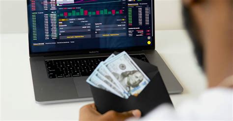 Index Funds Vs ETFs Which Should You Choose InfoBrave