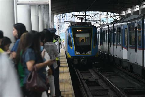 Look Third Set Of Trains From Chinas Dalian Deployed To Mrt Tracks