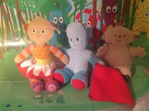 In The Night Garden Iggle Piggle Upsy Daisy And Makka Pakka Plush Figures