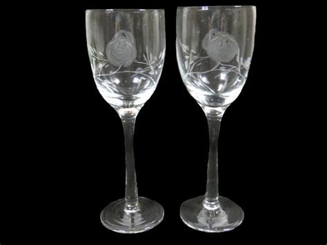 2 Vintage Roses Etched Wine Glasses Flower Floral Etched Glasses Liquor