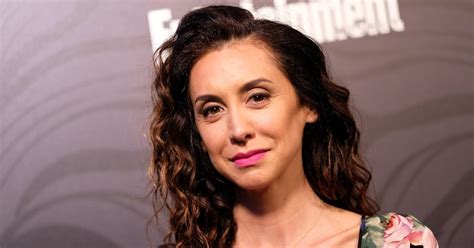 Who Is Mozhan Marnòs Husband