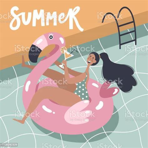 손으로 그린 핑크 플라밍고 플 로트 서클 수영 소녀와 여름 카드 손으로 쓴 문구 여름과 유행 플랫 만화 캐릭터 여름 휴가 포스터입니다 공기 주입에 대한 스톡 벡터 아트 및