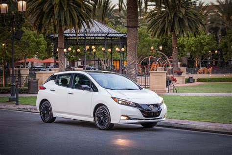 Nissan Leaf First Electric Passenger Vehicle To Use Bi Directional