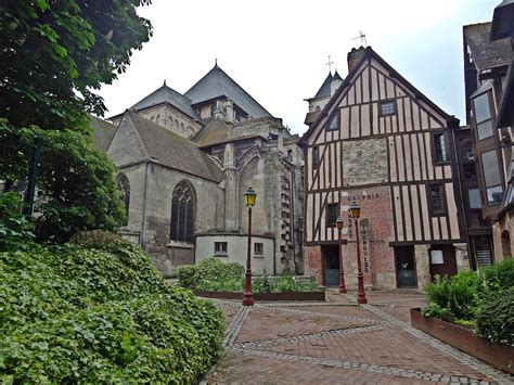 Que visiter que faire à Pont Audemer la petite Venise normande La