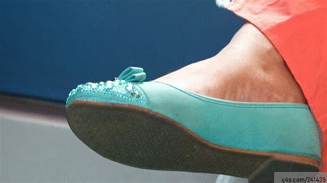 Candid Foot Fetish Girl With A Close Up Her Ballet Flats Shoes