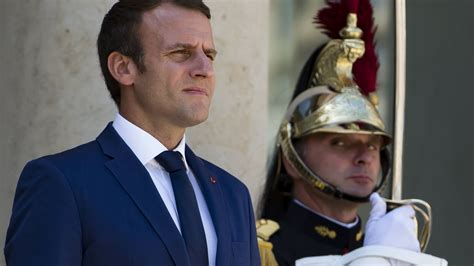 Travailleurs détachés Emmanuel Macron revient sur sa position