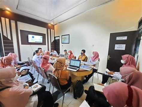 Seminar Laporan Akhir Penyusunan Rencana Aksi Daerah Pangan Dan Gizi RAD PG Kabupaten Blitar