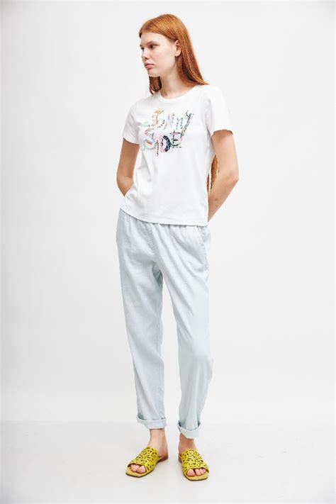 Marc Cain Футболка с вышивкой и позитивной надписью купить по выгодной цене Корона мужская