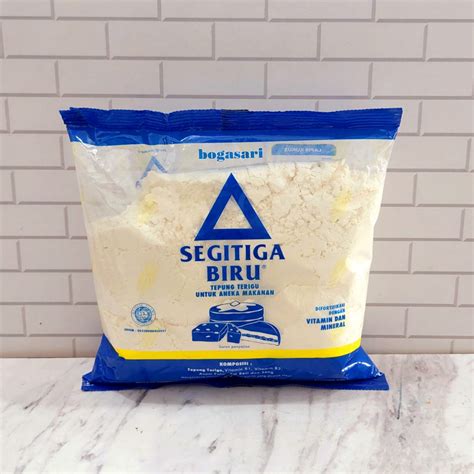 Jual TEPUNG TERIGU SEGITIGA BIRU 500GR EKONOMIS Shopee Indonesia