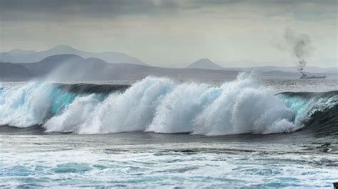Ocean Waves Crashing Relaxing Sounds Calming Relaxation Music For