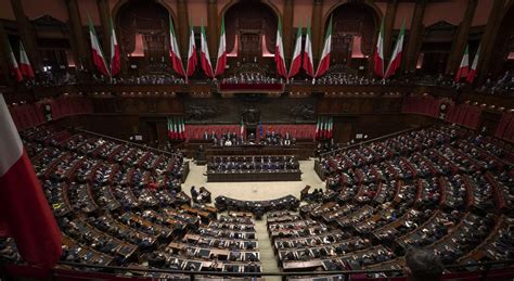 Manovra via libera della Camera con 197 sì e 129 no la legge di