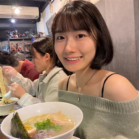【奶香濃郁！蒜奶香鮭魚炊飯】 留言抽豐力富紐西蘭頂級純濃奶粉 大家午安！今天要分享一道奶味濃郁又簡單好做的 蒜奶香鮭魚炊飯 平常在家做奶油燉