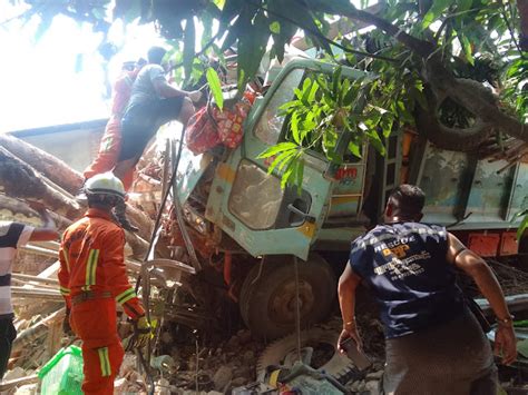 ကျိုက်ထိုမြို့နယ်အတွင်း ဘရိတ်ပေါက်၍ ယာဉ်တိုက်မှုဖြစ်ပေါ်ခဲ့ပြီး အမ