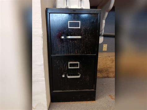 8 2 Drawer Filing Cabinets X The Money Elco Auctions