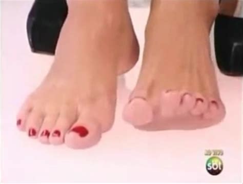 Helen Ganzarollis Feet