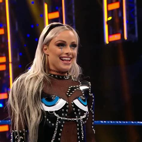 Liv Morgan Scrolller