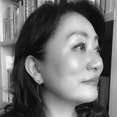 トラベルアクティビスト・清原真里さんがこの夏、初めて訪れる【旧ユーゴスラビア諸国に連れていく本】とは？ 相棒本をご紹介 Preciousjp（プレシャス）