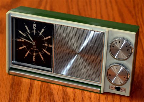 Travel Clock Transistor Radio Marshall Speaker Vintage