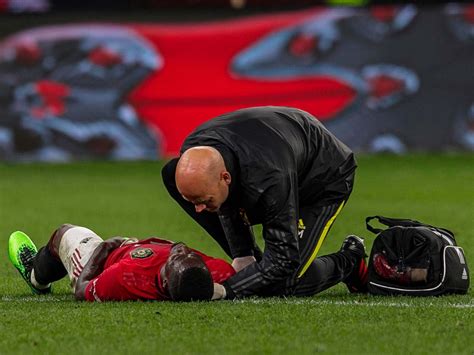 Manchester United Vs Tottenham Eric Bailly Carried Off On Stretcher