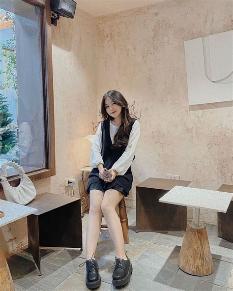 ကောင်မလေးတွေအတွက် Cute Pose Idea များ