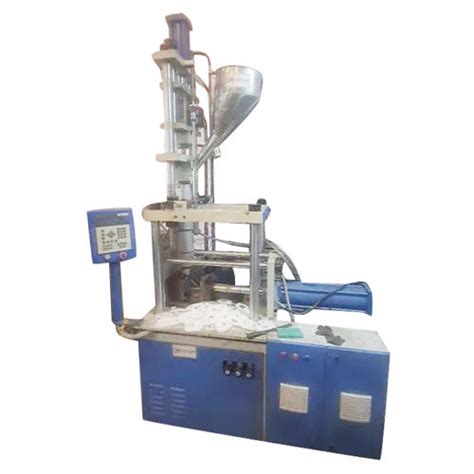Semi Automatic Vertical Injection Molding Machine At 550000 00 Inr In