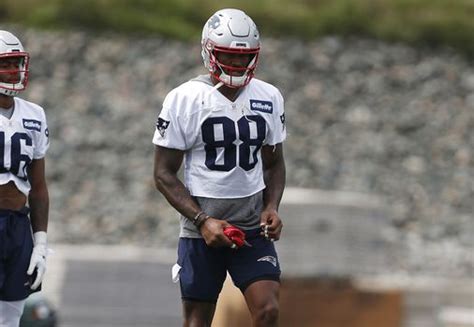 Patriots Trade Demaryius Thomas To Jets Report Says The Boston Globe