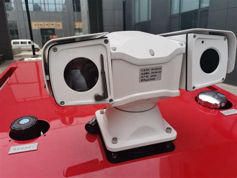 New Firefighting Equipment Fire Extinguishing Robot From China