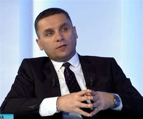 Statuse Të Vjedhura Kelmendi Sërish I Reagon Krajës Pasi Kritikoi