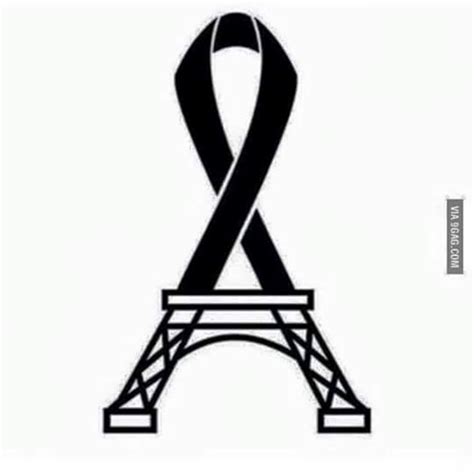 Хиляди пускат в социалните мрежи френското знаме и Айфеловата кула като жалейка Снимки