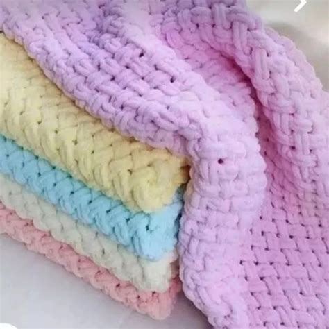 خرید و قیمت پتوی دست بافت نوزادی آلیز پافی ترک در ابعاد ۱ متر ترب