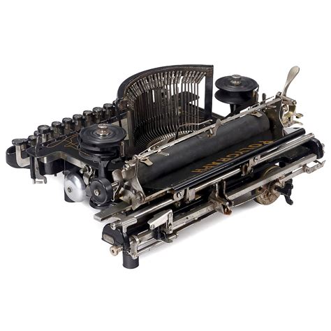 Polygraph Model 3 Typewriter Auction Team Breker