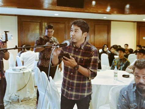 Autotune On Twitter RT Joharighani Bersama Anak Anak Muda Dalam