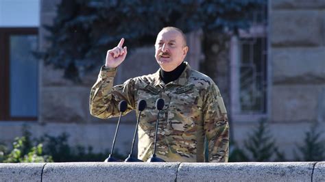 Aliyev Düşman önümüzde Diz çöktü
