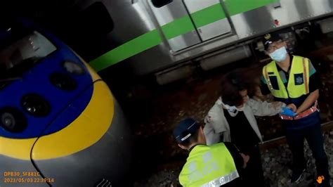 影／驚！彰化火車站離奇墜軌事件 馬國男僑生右腿慘斷
