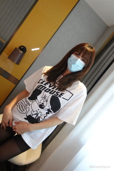 Rosi写真 口罩系列no2075rosi美女写真官网，rosi口罩，rosimm写真rosi视频