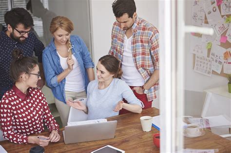 Why Your Business Needs To Use Social Media Genius ECommerce Ecommerce SEO Industry News