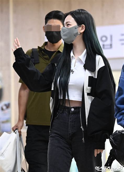 에스파 카리나 꽃미소 인사[엑s Hd포토] 네이트 연예